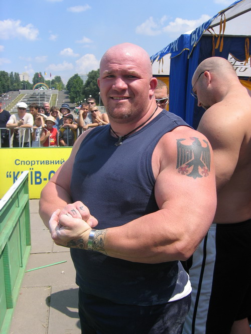 Gerard Benderoth: Police Officer, Strongman, Bullgoon Model – BearMythology