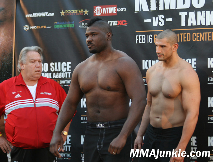 Shirtless Saturday: Brett Rogers – BearMythology