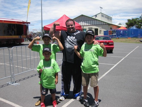Strongman Warrick Brant – BearMythology